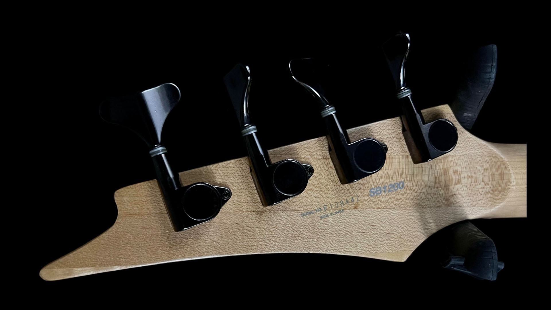 Ed Roman Guitars