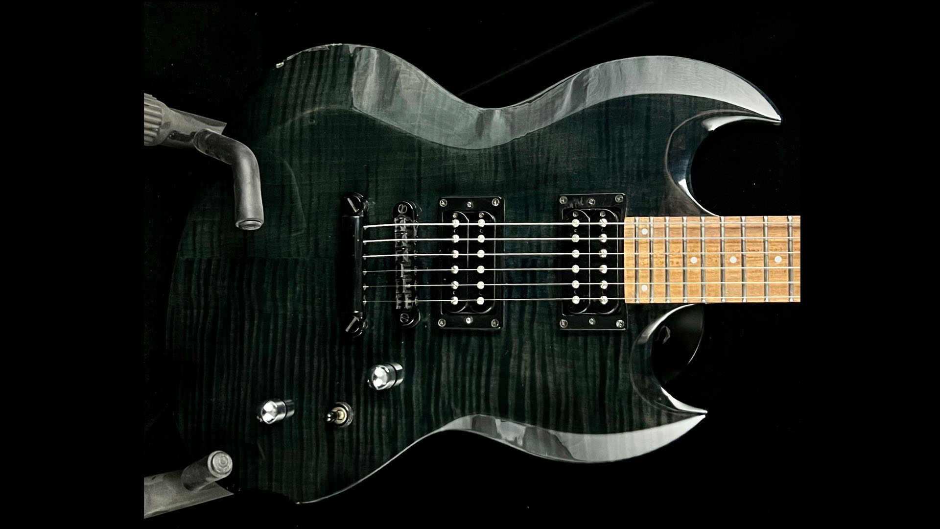 Ed Roman Guitars