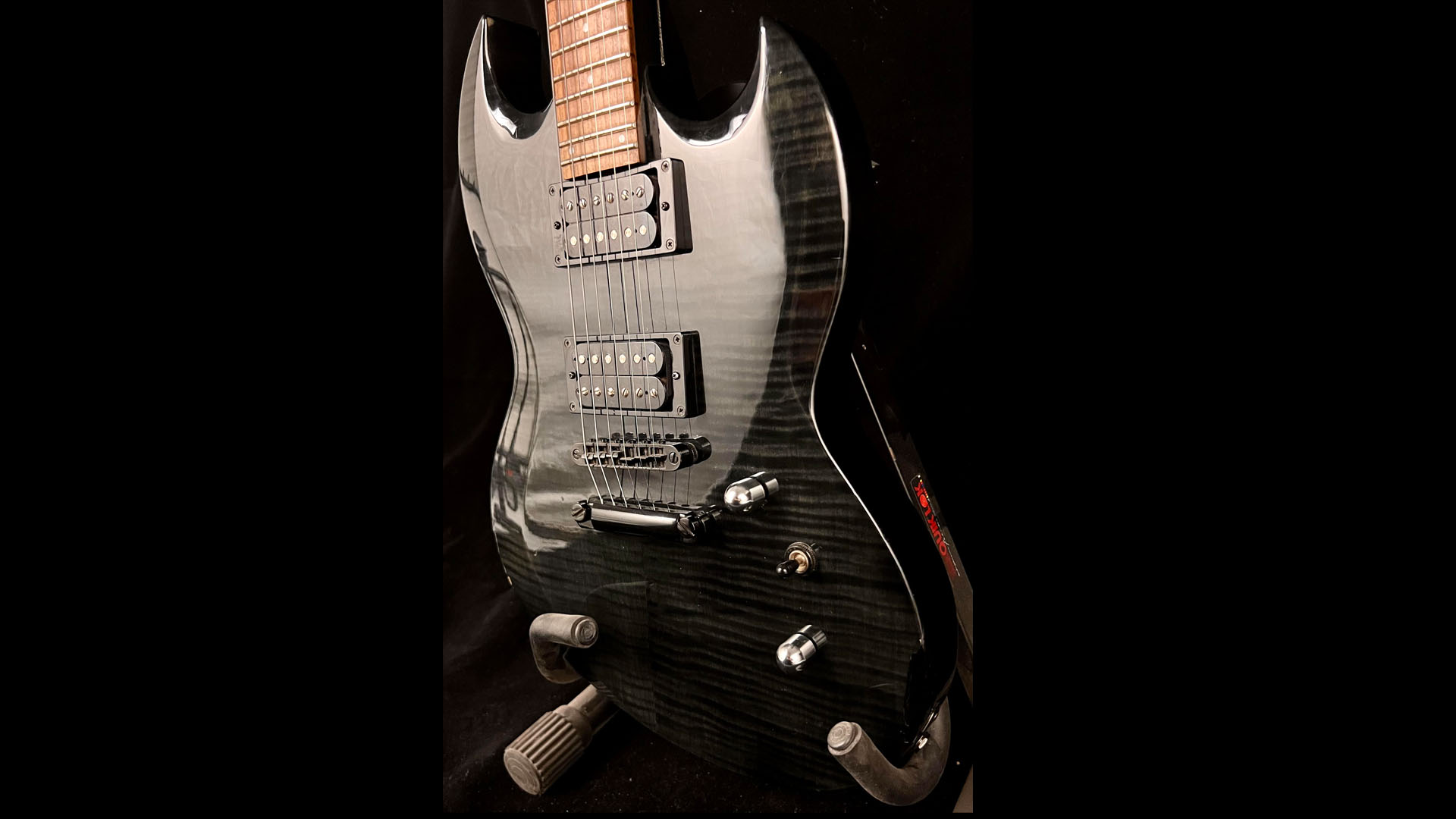 Ed Roman Guitars