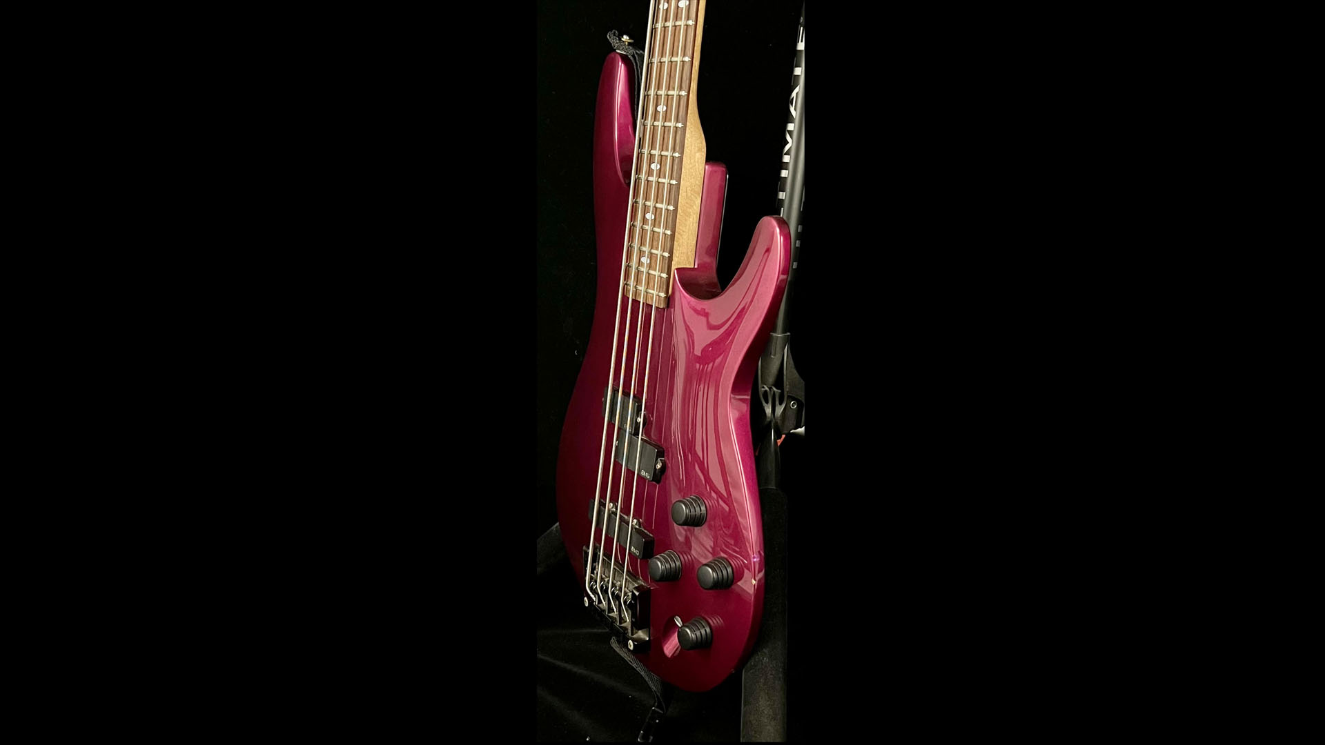 Ed Roman Guitars