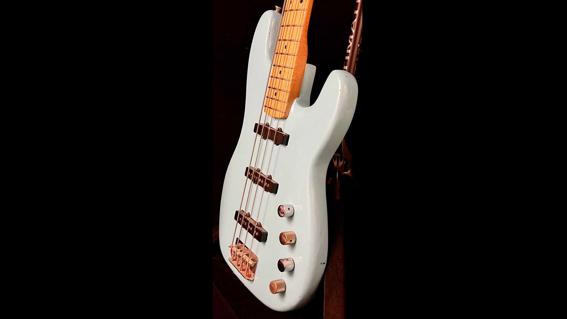 Ed Roman Guitars